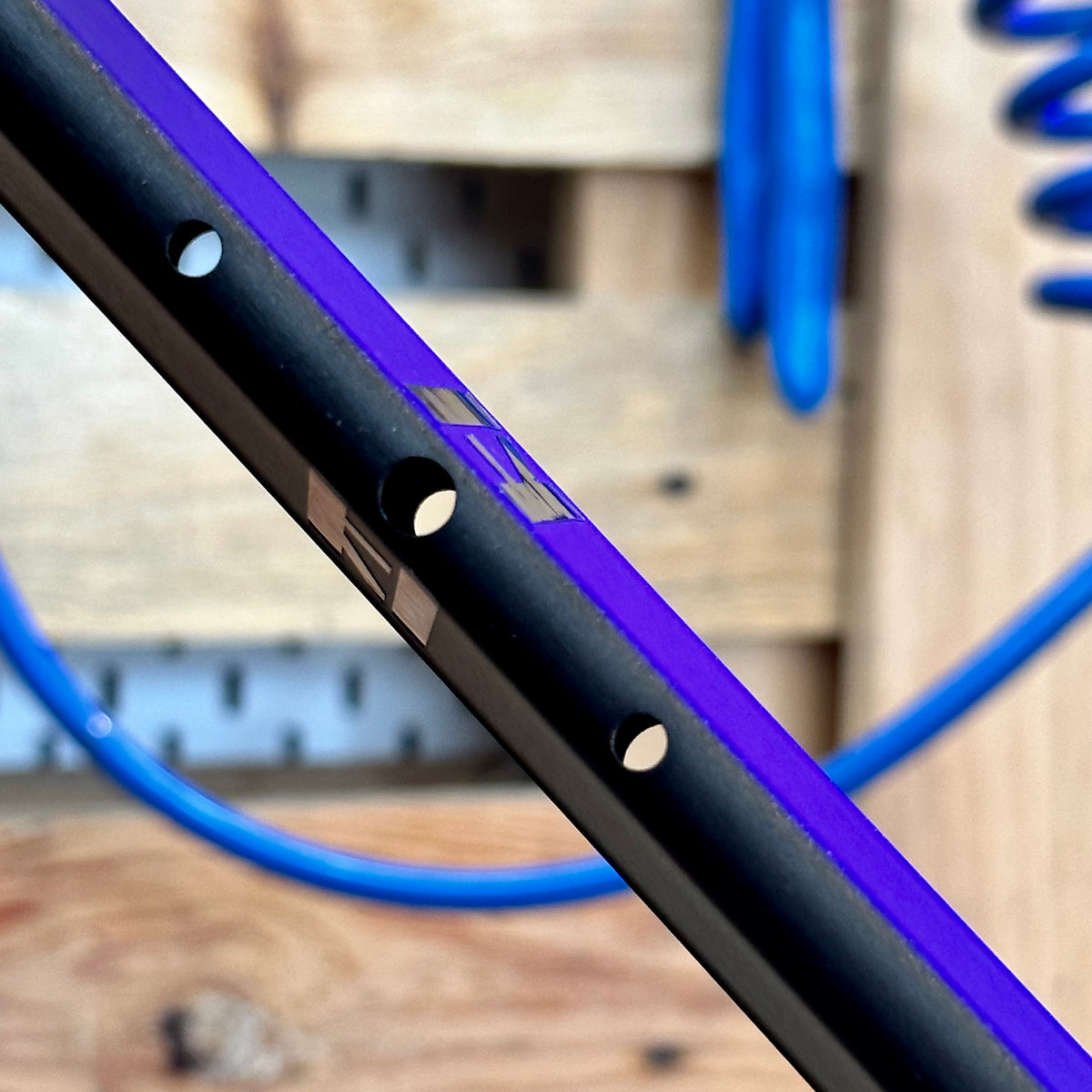 H Plus Son SL42 Rim (700c, 32h, Matte Black) | The Rocket Surgeon